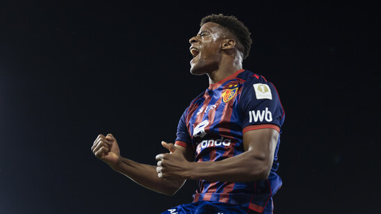 Kevin Carlos wechselt in eine Top-5-Liga - Marchanzeiger