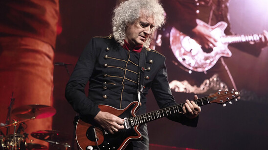 Queen-Gitarrist Brian May sorgt für Überraschung in Stuttgart ...